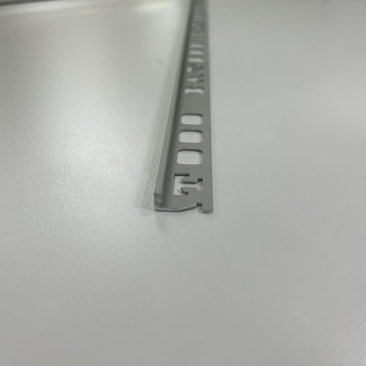 Aluminium Edge Trim Splashbacks - 3 Metres